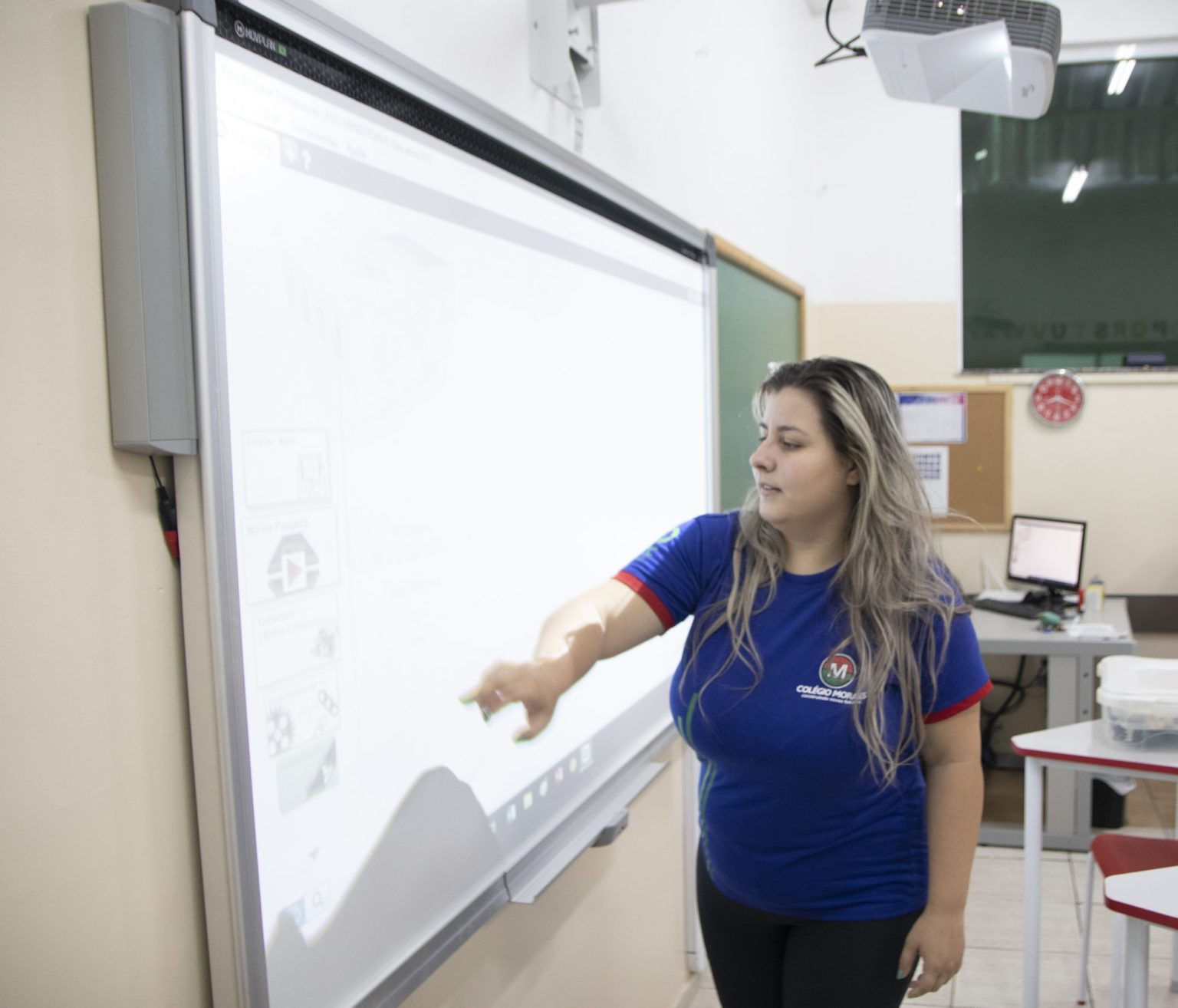 Veja como funciona o quadro digital para aulas online - MOVPLAN