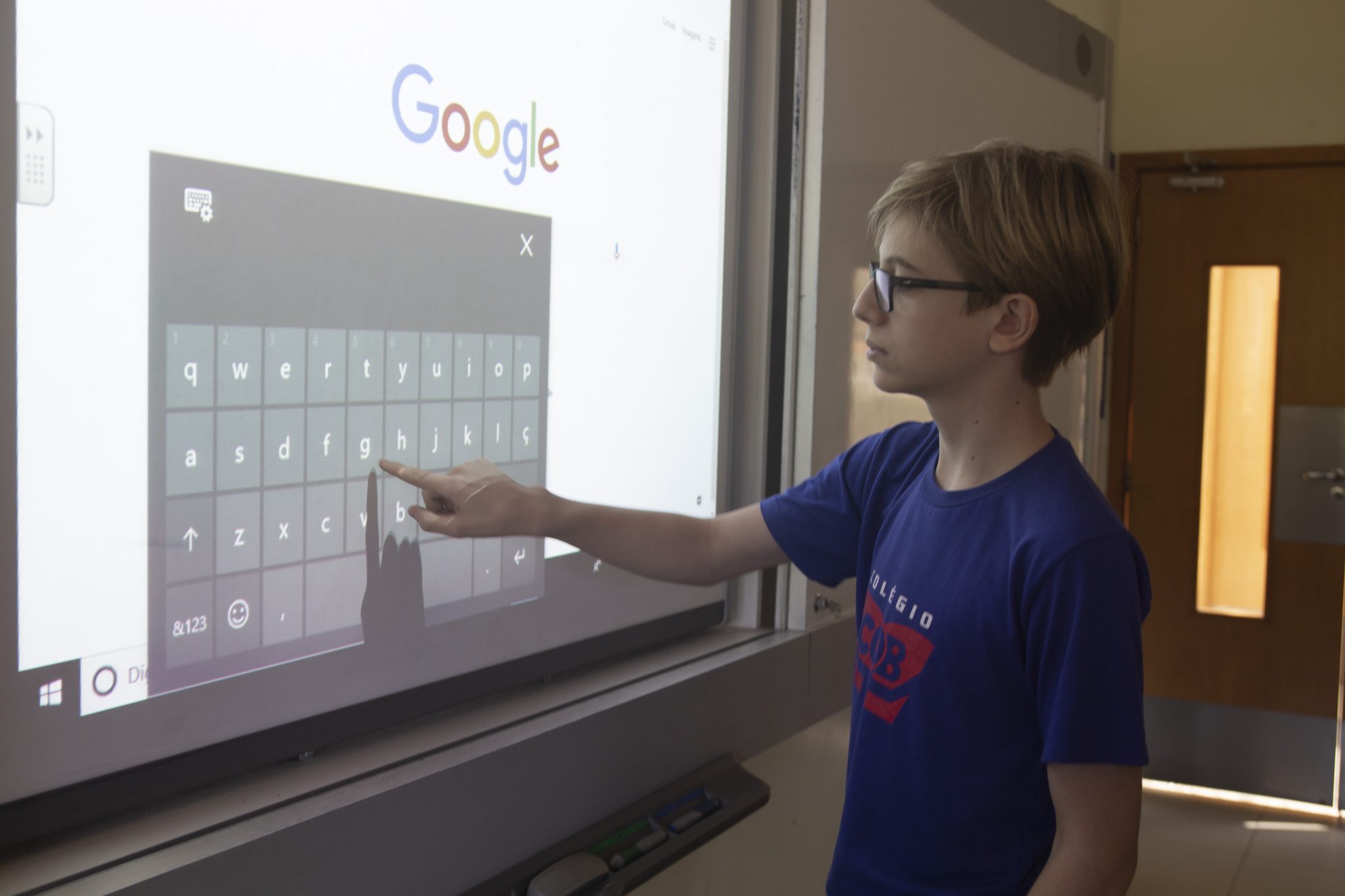 O que é e como utilizar o painel touch ou a tela interativa?