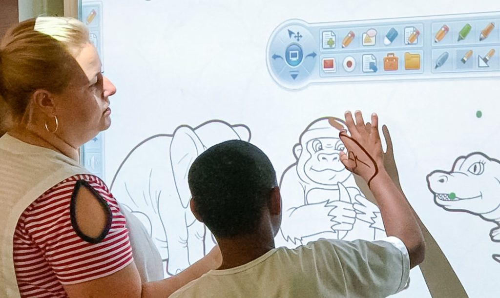 Como equipar salas de aula modernas e inovadoras? - MOVPLAN